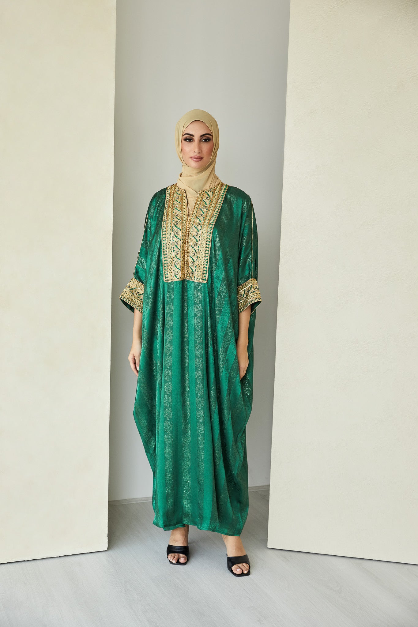 Electric Jalabiya – almotajahiba